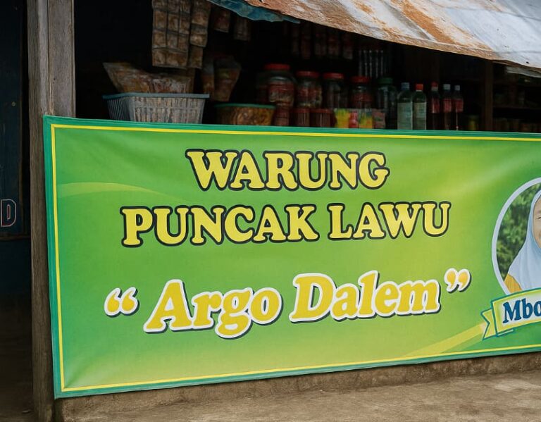 Warung Legendaris Mbok Yem di Puncak Gunung Ditutup Sementara Mulai 27 ...